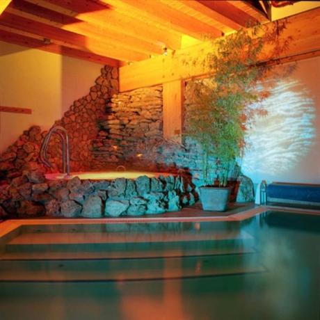 Mauritius Hotel & Therme, Cologne - Compare Deals