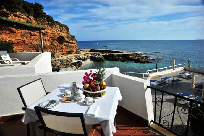 Hotel Punta Rossa, San Felice Circeo - Compare Deals