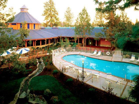 Shilo Inn Suites Hotel Bend,Three Sisters:Photos,Reviews,Deals