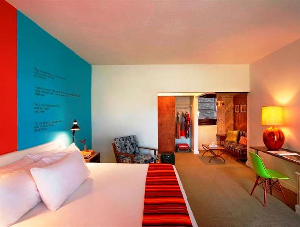 Postcard Inn on the Beach, Saint Pete Beach - Compare Deals