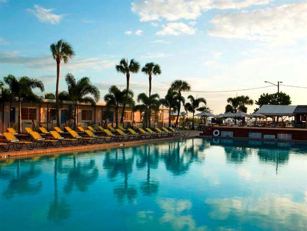 Postcard Inn on the Beach, Saint Pete Beach - Compare Deals