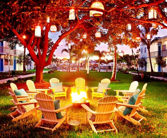 Postcard Inn on the Beach, Saint Pete Beach - Compare Deals