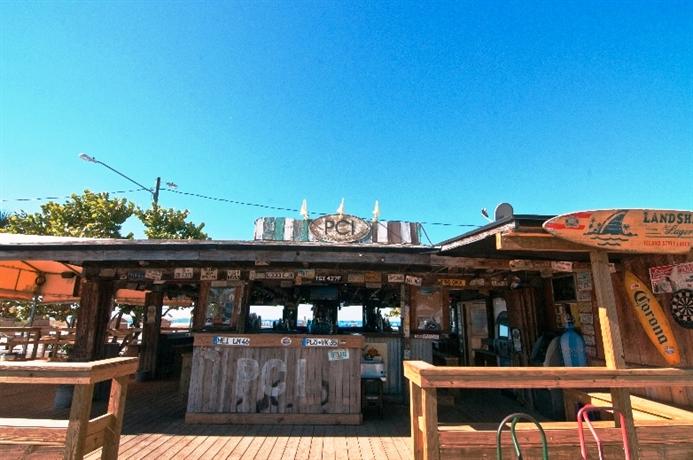 Postcard Inn on the Beach, Saint Pete Beach - Compare Deals