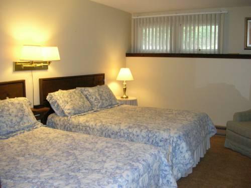 Grey Bonnet Inn,Killington Ski Resort:Photos,Reviews,Deals