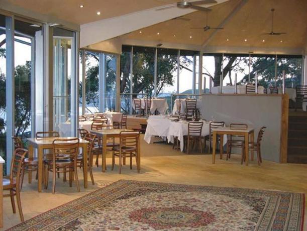 Chris's Beacon Point Restaurant & Villas, Skenes Creek - Compare Deals