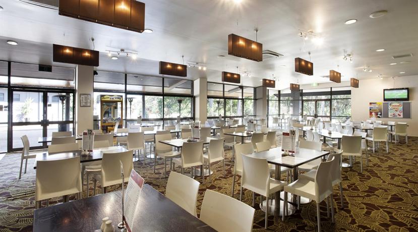 Kondari Hotel,Hervey Bay:Photos,Reviews,Deals