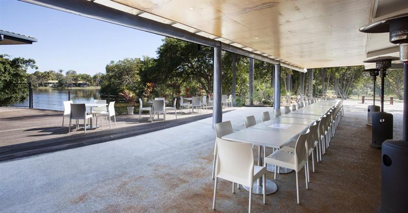 Kondari Hotel,Hervey Bay:Photos,Reviews,Deals