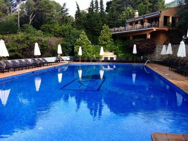 Hotel Aigua Blava, Begur - Compare Deals
