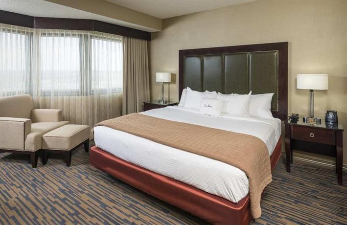 DoubleTree Suites by Hilton Hotel Columbus Downtown - Compare Deals