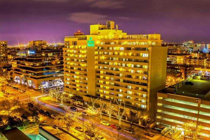 Warwick Denver Hotel - Compare Deals