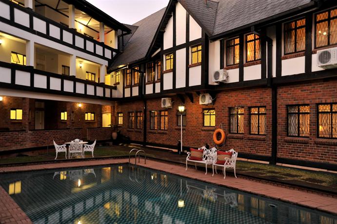 Cresta Churchill Hotel, Bulawayo - Compare Deals