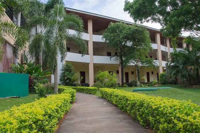 Heritage Hotel Anuradhapura - Compare Deals