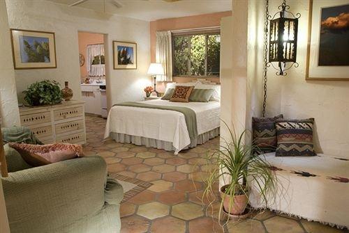 Villa Rosa Inn,Palm Springs:Photos,Reviews,Deals