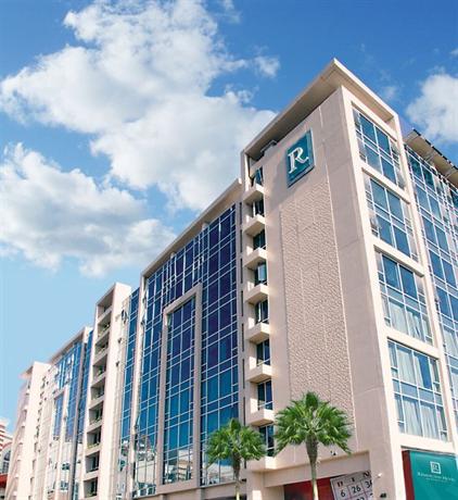 Holiday Inn Express Manila Newport City, Pasay City - Compare Deals