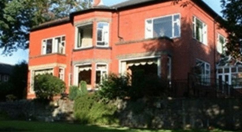 The Castleton Hotel Rochdale - Compare Deals