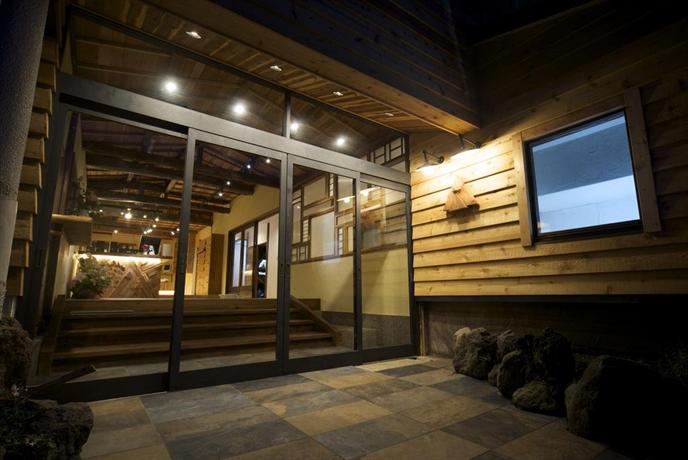 Onsen Guesthouse HAKONE TENT - Compare Deals
