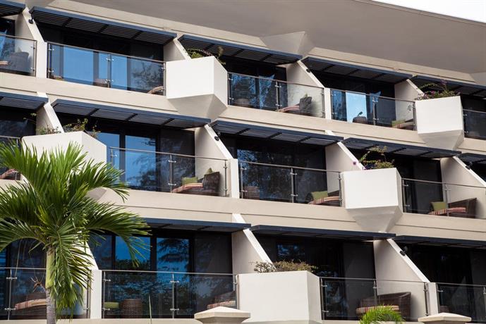 Ela Beach Hotel, Port Moresby - Compare Deals