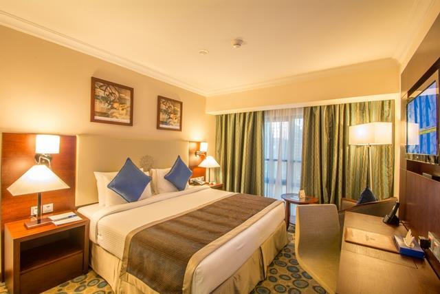 Millennium Al Aqeeq Madinah Hotel, Medina - Compare Deals