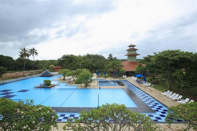 Club Palm Bay, Marawila - Compare Deals