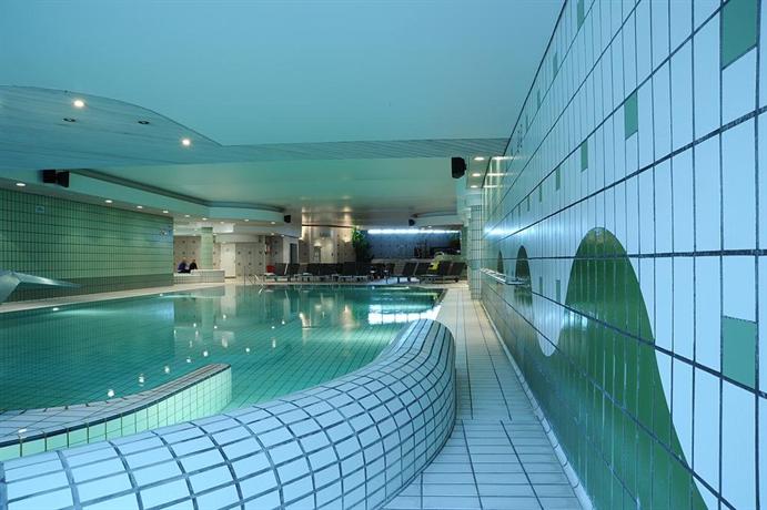 Vayamundo De Kinkhoorn & Ravelingen, Ostend - Compare Deals