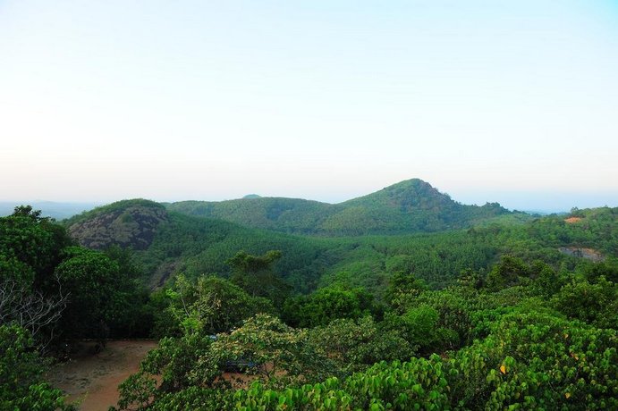 Kithul Kanda The Mountain Resort, Padukka - Compare Deals