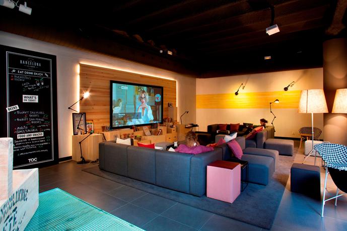 TOC Hostel Barcelona - Compare Deals