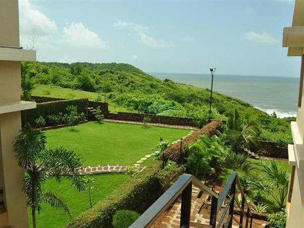 Nakshatra Beach Resort,Ganpatipule:Photos,Reviews,Deals