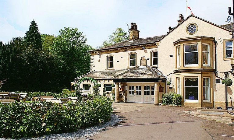Steeton Hall Hotel, Silsden - Compare Deals