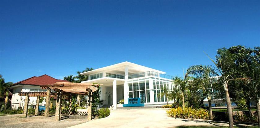 Chateau by The Sea Lapu-Lapu City - Compare Deals
