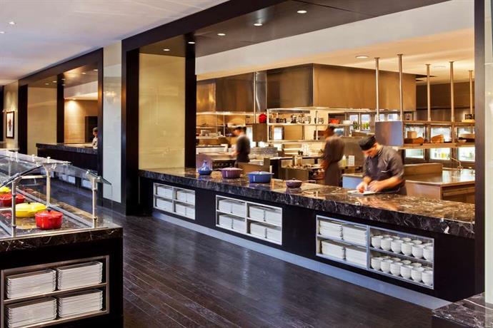 Hyatt Regency New Orleans - Compare Deals