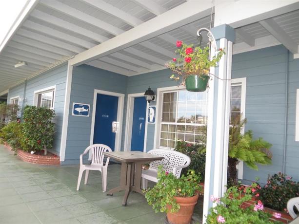 Edgewater Beach Inn & Suites,Santa Cruz:Photos,Reviews,Deals