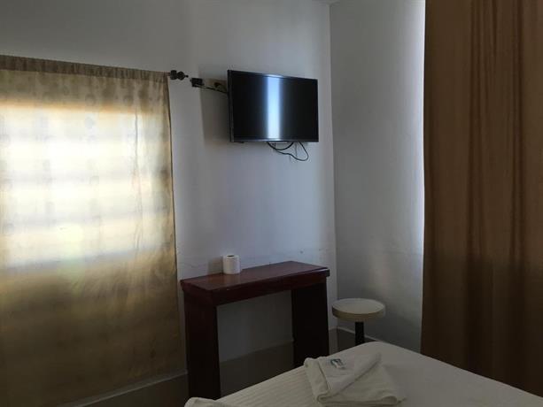 Golden Tree Hotel, Belize City - Compare Deals