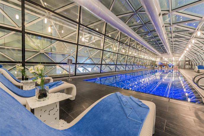 Oryx Airport Hotel Transit Only, Doha - Compare Deals