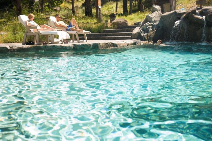 Sleeping Lady Mountain Resort,Leavenworth:Photos,Reviews,Deals