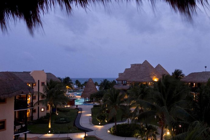 Catalonia Riviera Maya Resort & Spa- All Inclusive, Puerto Aventuras ...