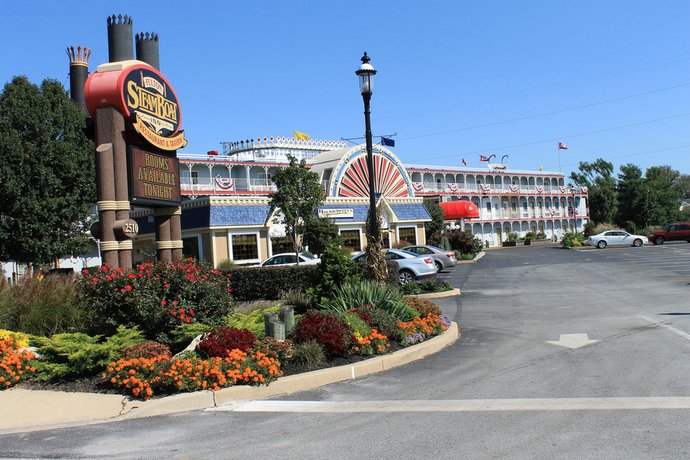 Fulton Steamboat Inn, Lancaster - Compare Deals