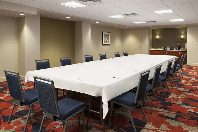 Hampton Inn - Washington DC/White House, Washington D.C. - Compare Deals