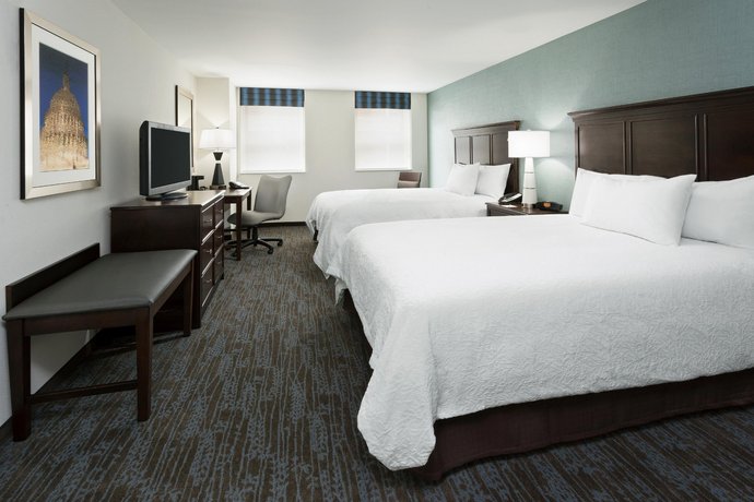Hampton Inn - Washington DC/White House, Washington D.C. - Compare Deals