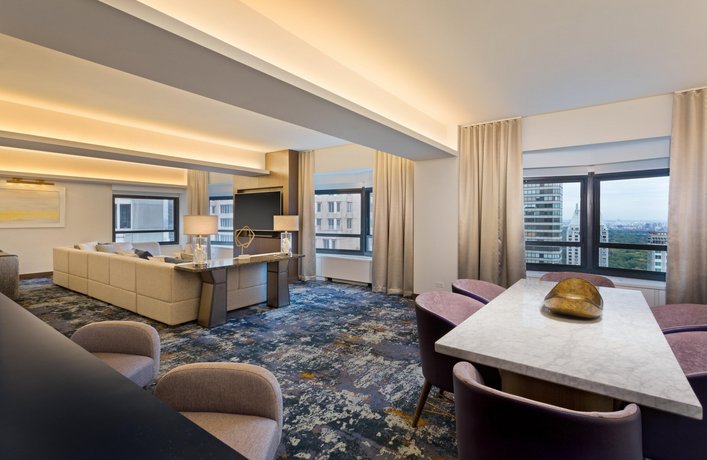 New York Hilton Midtown, New York City - Compare Deals