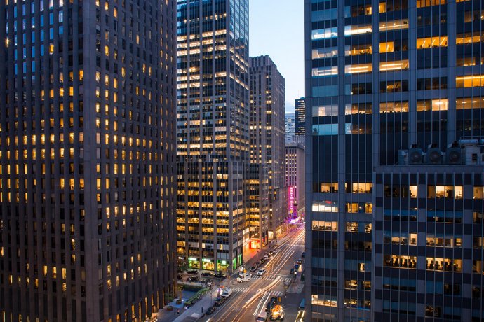 New York Hilton Midtown, New York City - Compare Deals