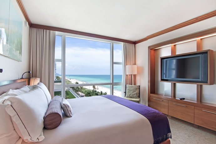 Carillon Miami Wellness Resort, Miami Beach - Compare Deals
