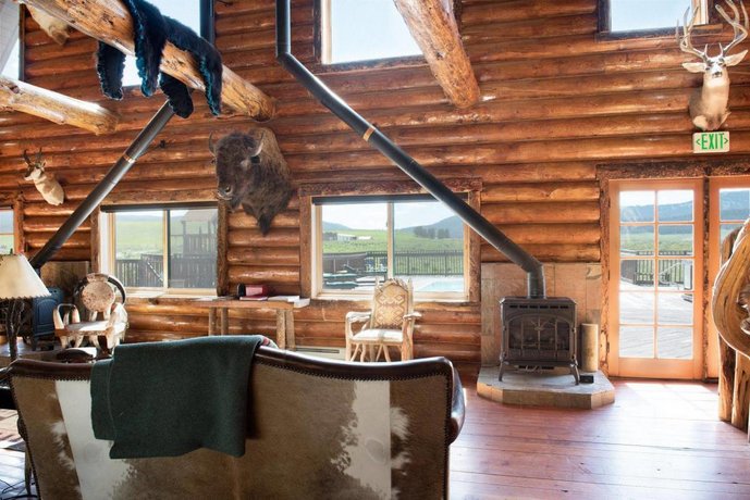 Bar N Ranch,Yellowstone National Park:Photos,Reviews,Deals
