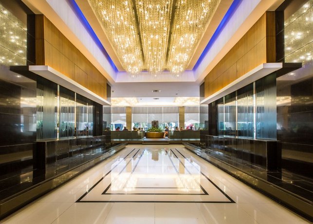 Holiday Inn Express Manila Newport City, Pasay City - Compare Deals