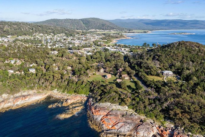 Bicheno By The Bay,Freycinet:Photos,Reviews,Deals
