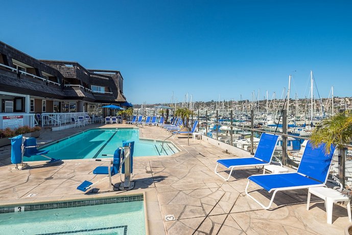 Bay Club Hotel and Marina,San Diego:Photos,Reviews,Deals