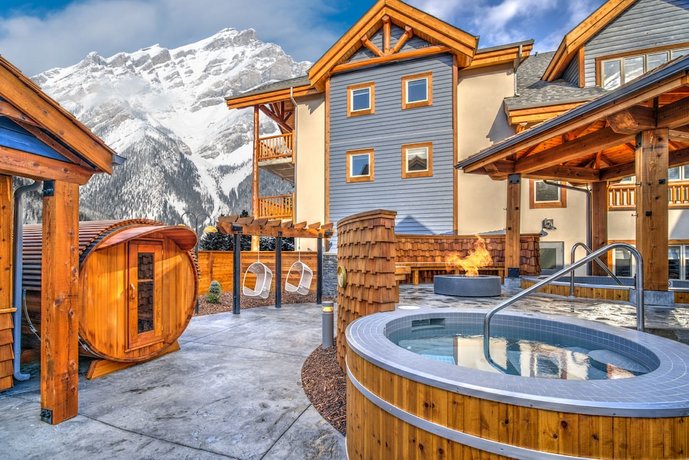 Canalta Lodge, Banff - Compare Deals