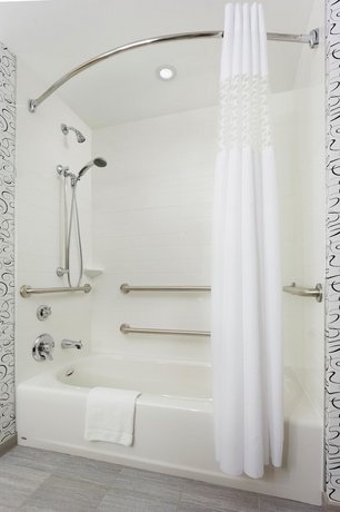 Hampton Inn - Washington DC/White House, Washington D.C. - Compare Deals