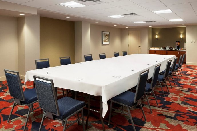 Hampton Inn - Washington DC/White House, Washington D.C. - Compare Deals