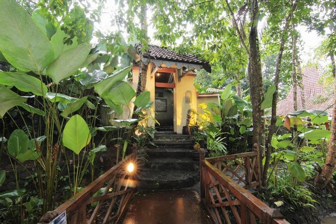 Khayangan Resort Yogyakarta,Yogyakarta:Photos,Reviews,Deals