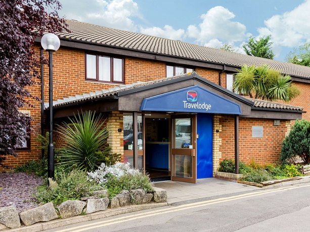Travelodge Wimbledon Morden Hotel London - Compare Deals